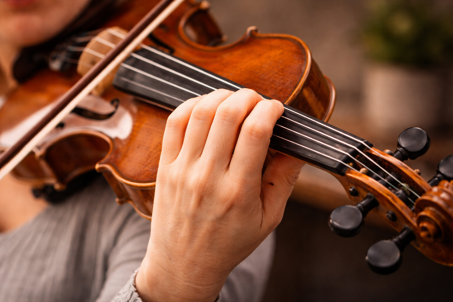 Why Your Left Hand Gets Tense on Violin (and How to Fix It) – Practical ...